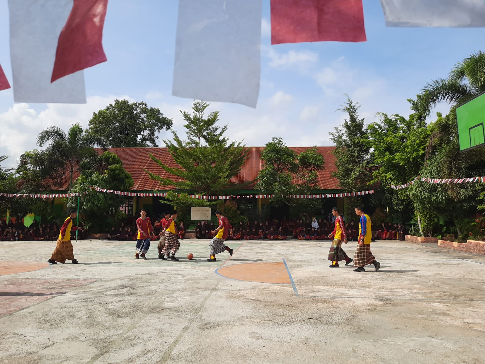 KEMERIAHAN HUT RI KE 77 DI MAN KOTA SOLOK | MAN KOTA SOLOK